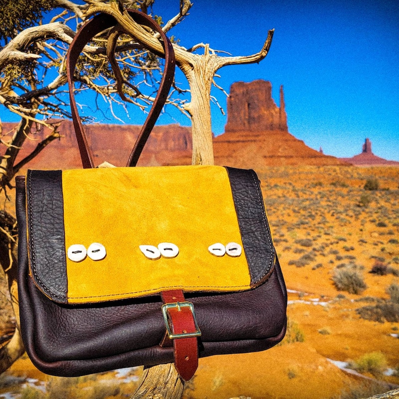 Arthur Morgan Satchel - Etsy