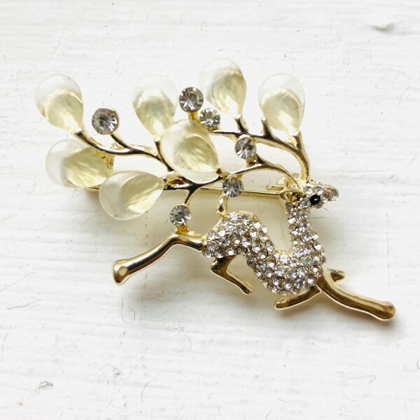 Deer Brooch - Etsy