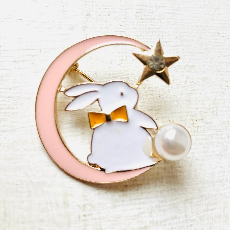 White Rabbit Brooch - Etsy