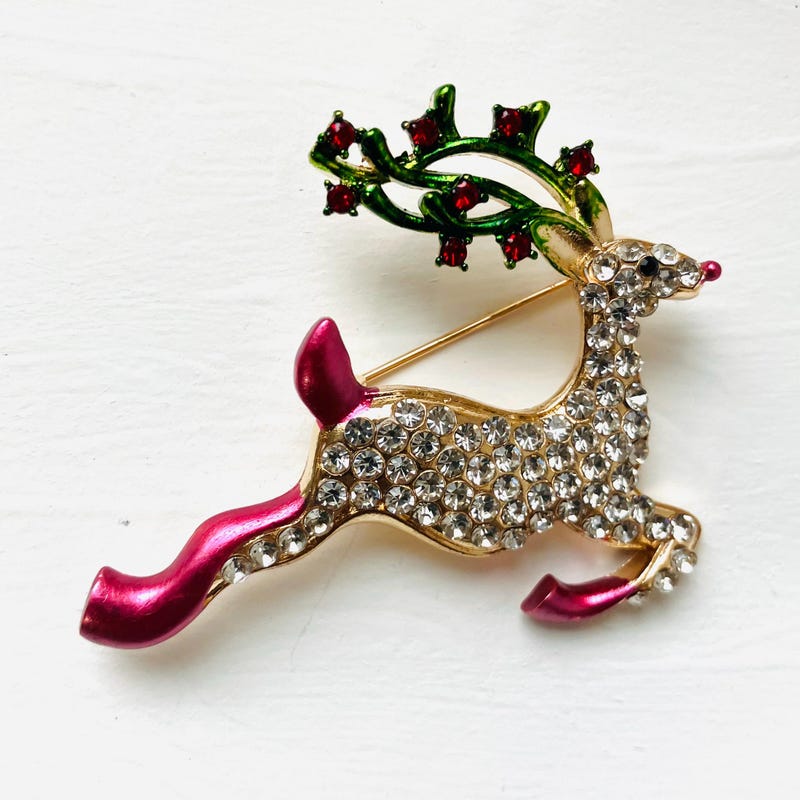 Vintage Reindeer Christmas Brooch - Etsy UK