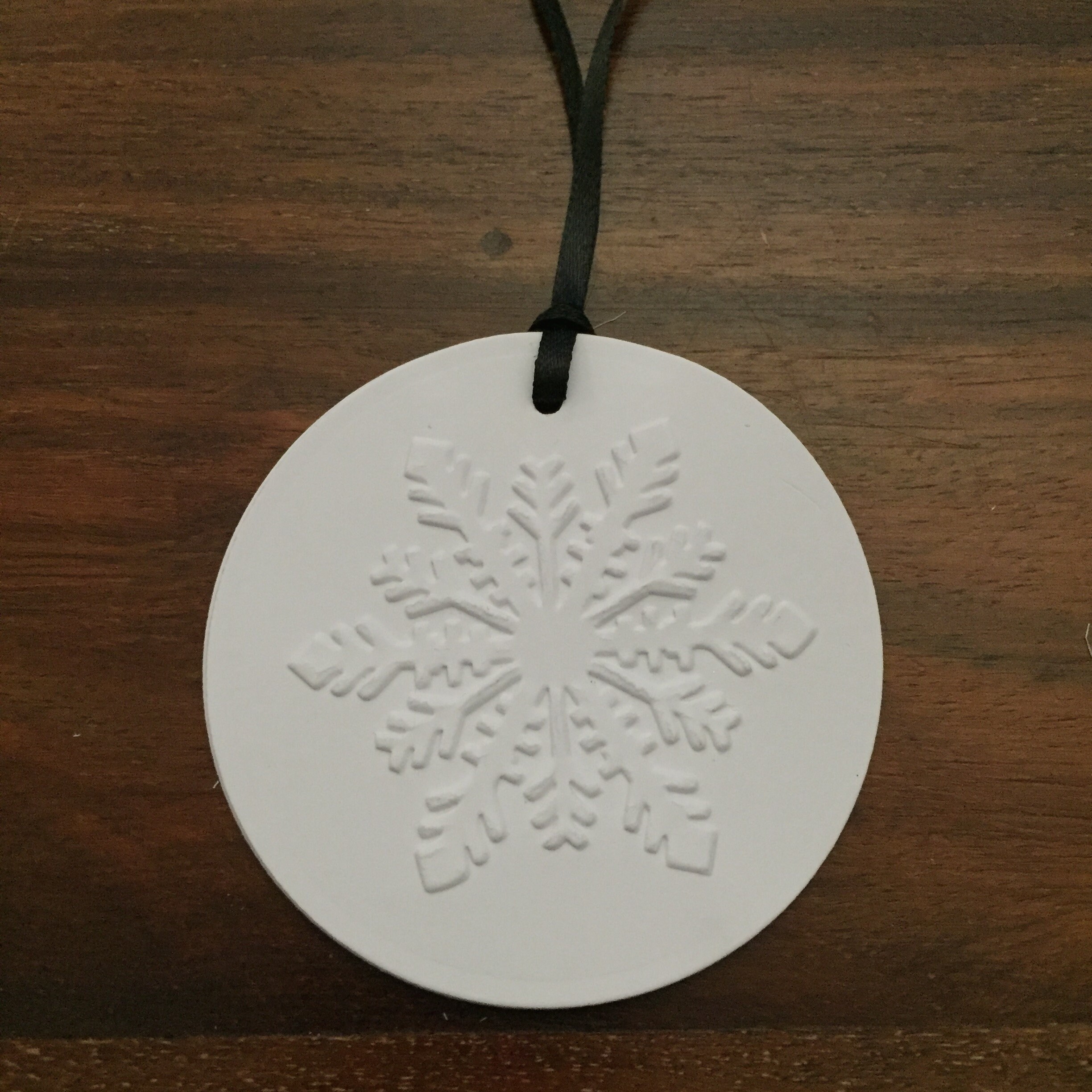 Pack of 5 Embossed Christmas/holiday Gift Tags. Round Tags With Large ...