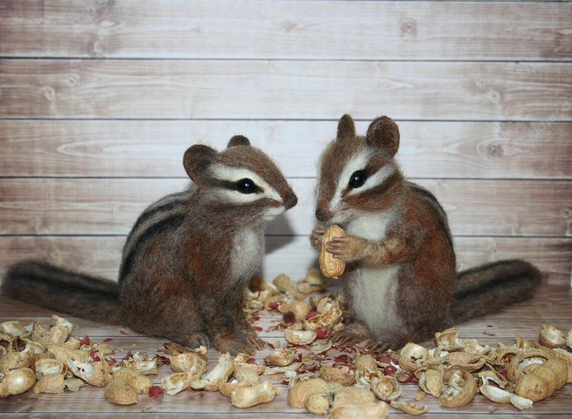 Needle felted chipmunk. Life sized chipmunk. Needle felted | Etsy