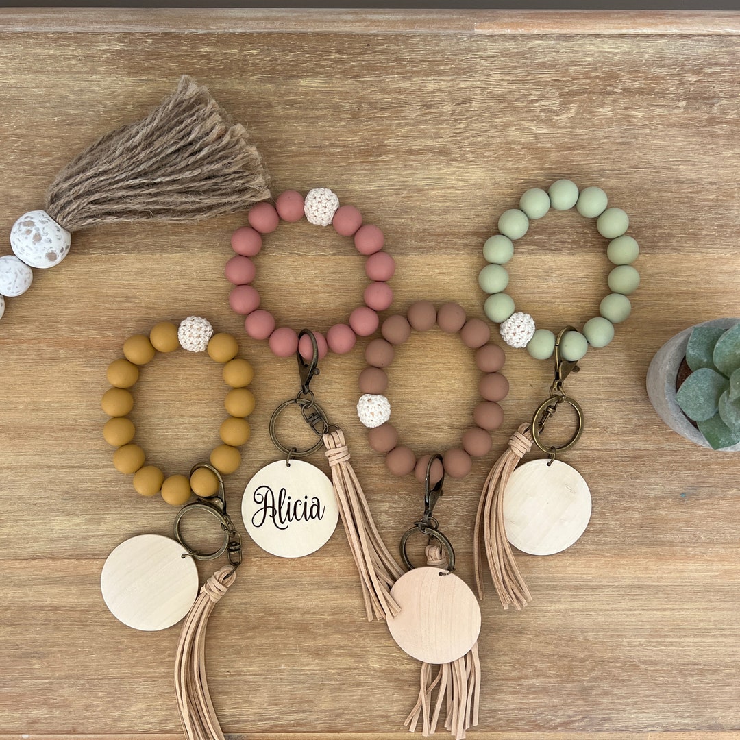 Silicone Bead Stretchy Keychain With Tassel and Engraved Charm | Custom ...