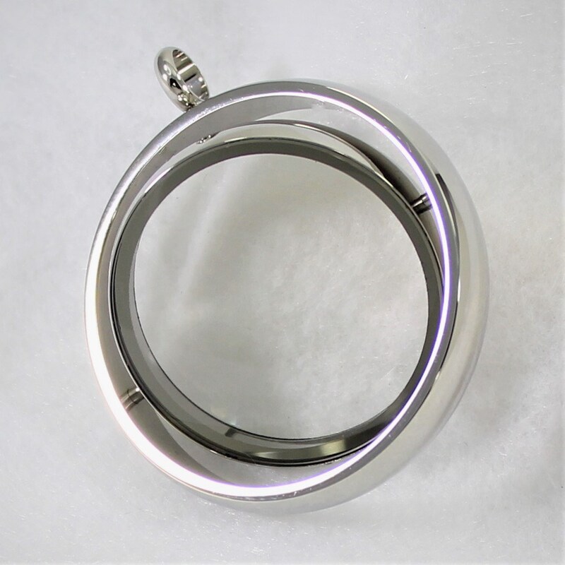 Glass Locket Pendant - Etsy