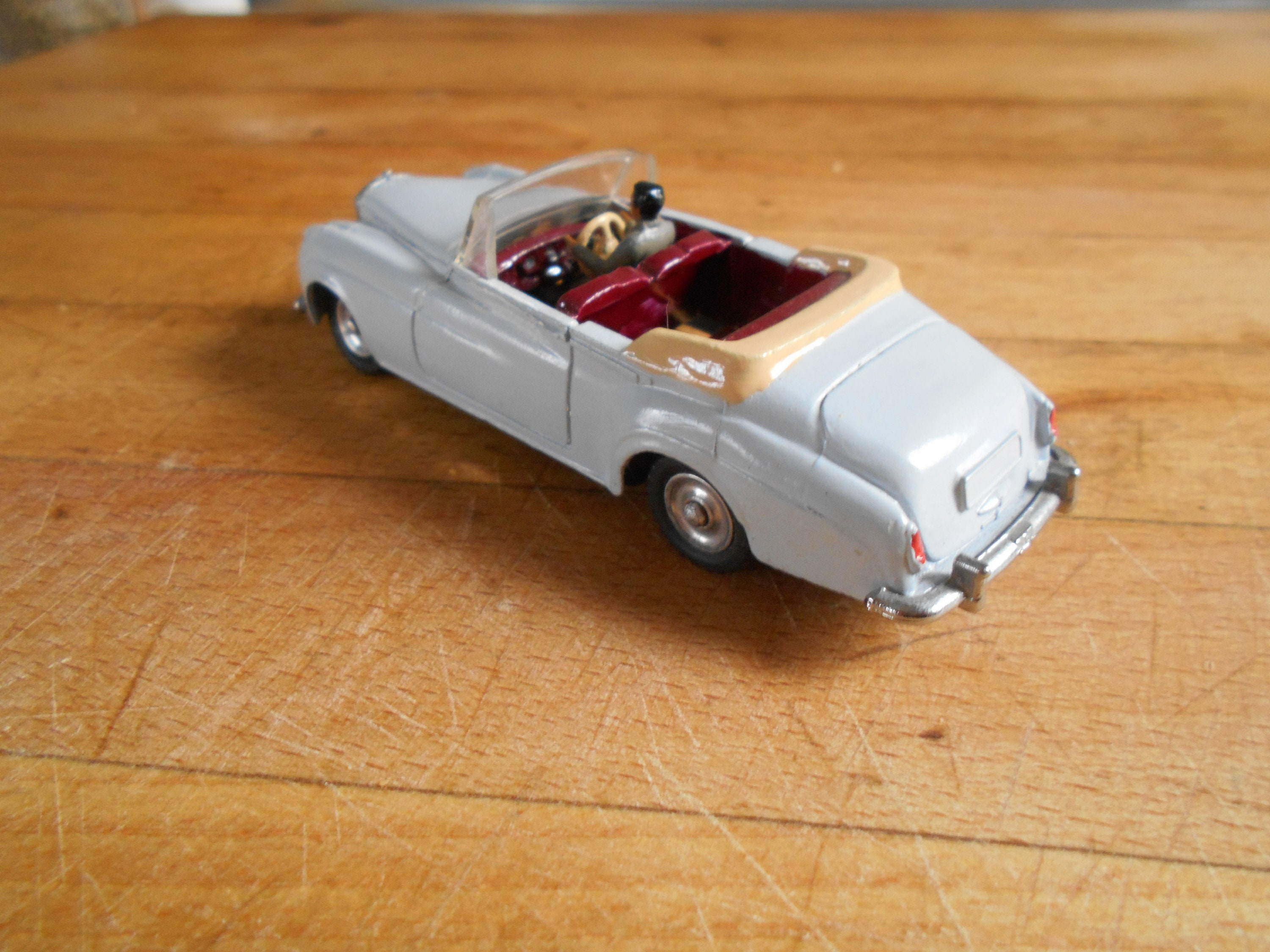 Dinky Meccano Bentley S2 Numbered 194 Finished to the Highest of ...