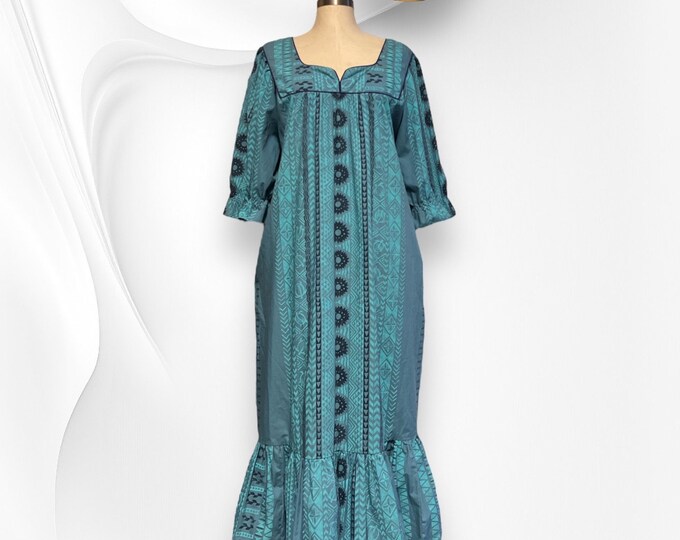 Vintage Muumuu Dress Size 2X Sea Turtle Tapa Print Hawaiian Triangle - Etsy