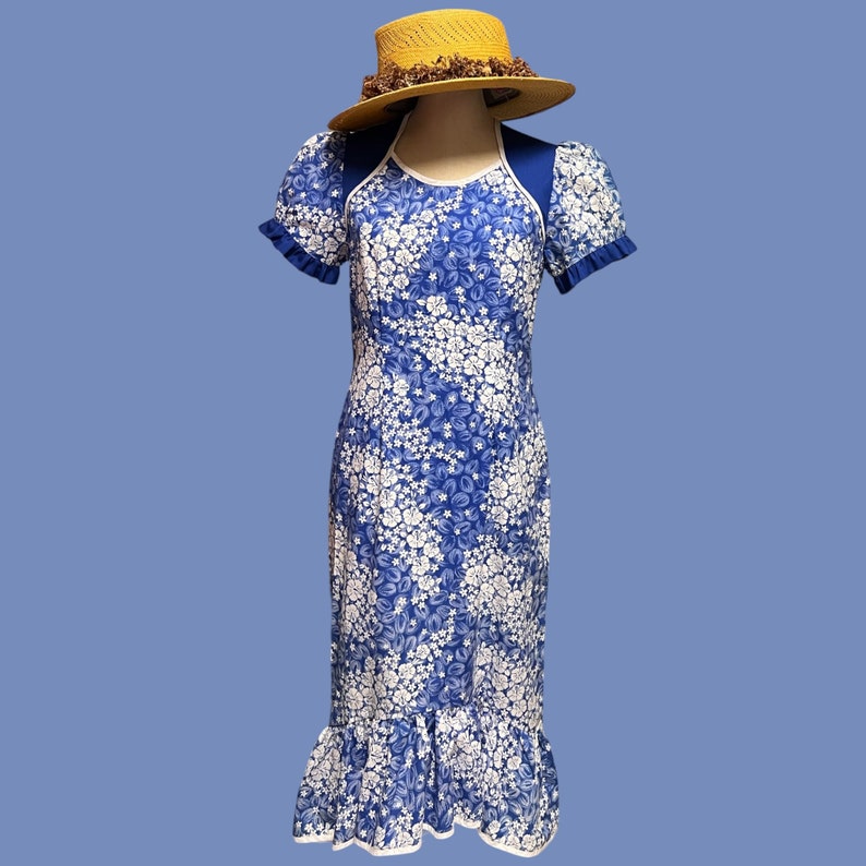 Vintage Hawaiian Muumuu Dress Carol Bennett Floral Tropical Kukui Nut ...