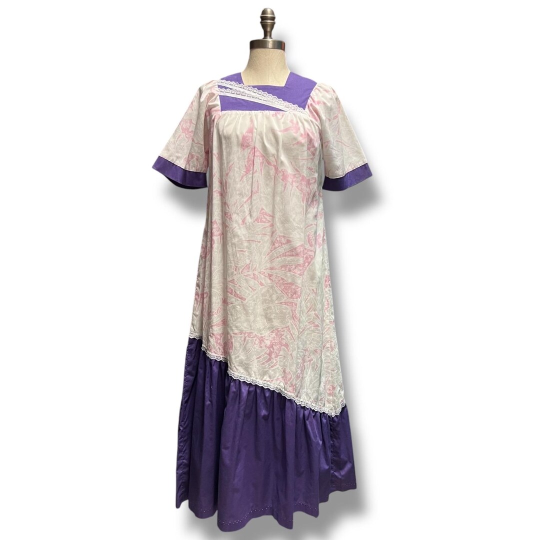 Vintage Hawaiian Muumuu Dress Square Neck Muumuu Purple Tropical Leaves ...