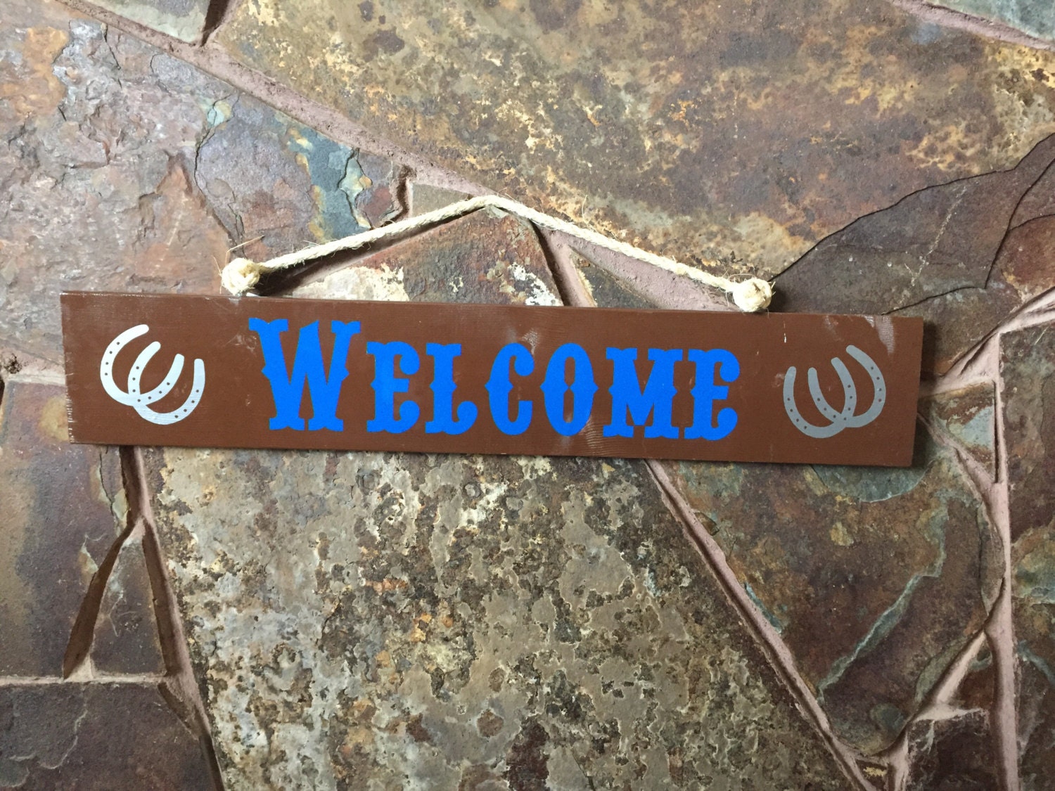 Horseshoe Welcome Sign - Etsy