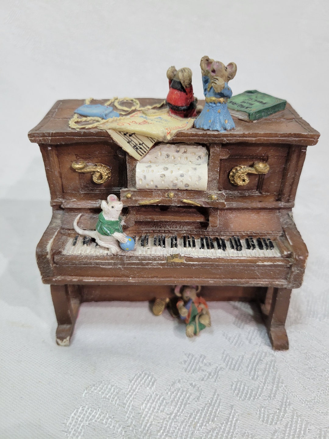 Vintage Enesco Pennywhistle Lane Music Box Featuring Mice Playing Piano ...