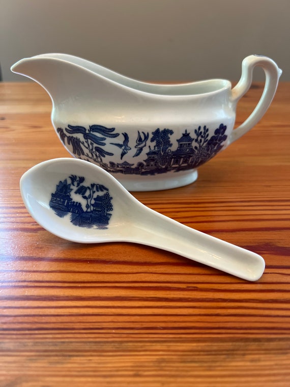 Churchill England Small Gravy Boat With Spoon 8x4 - Etsy