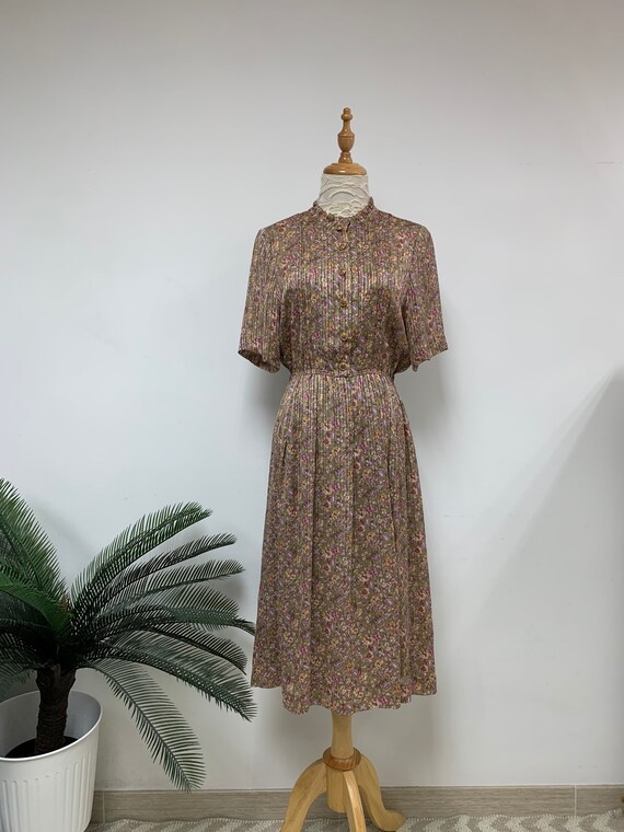 1970s Japanese Vintage Floral Pattern Day Dress / Ruf… - Gem