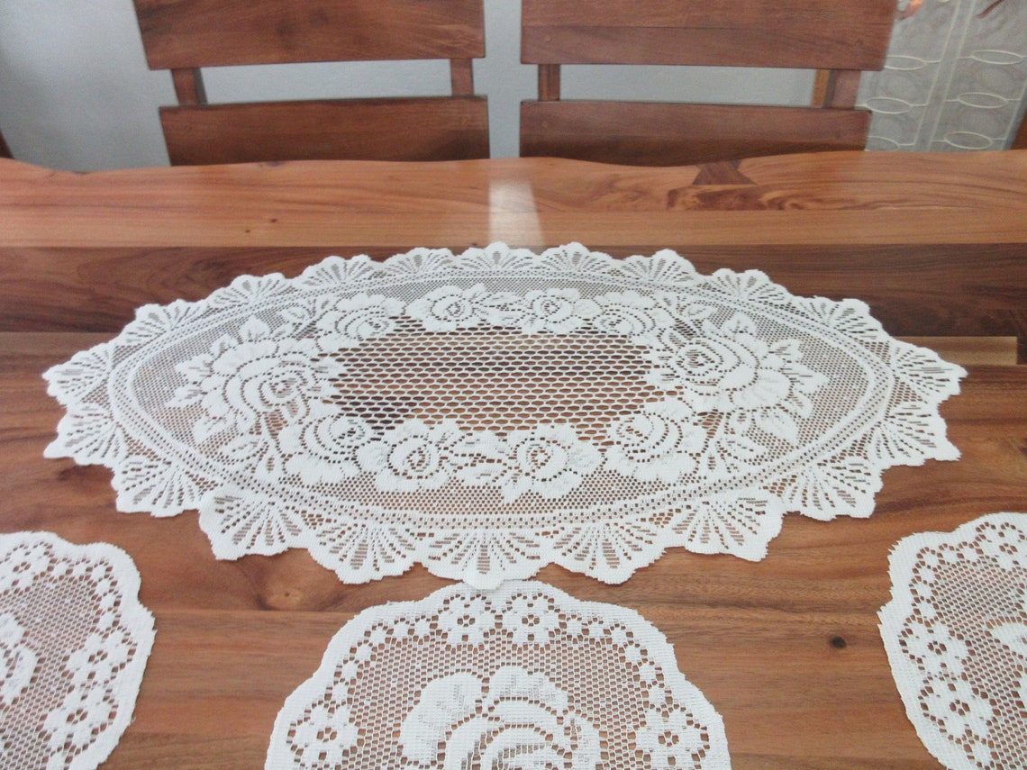 Antique Style Vintage Quaker Lace Table Décor Doily's - Etsy