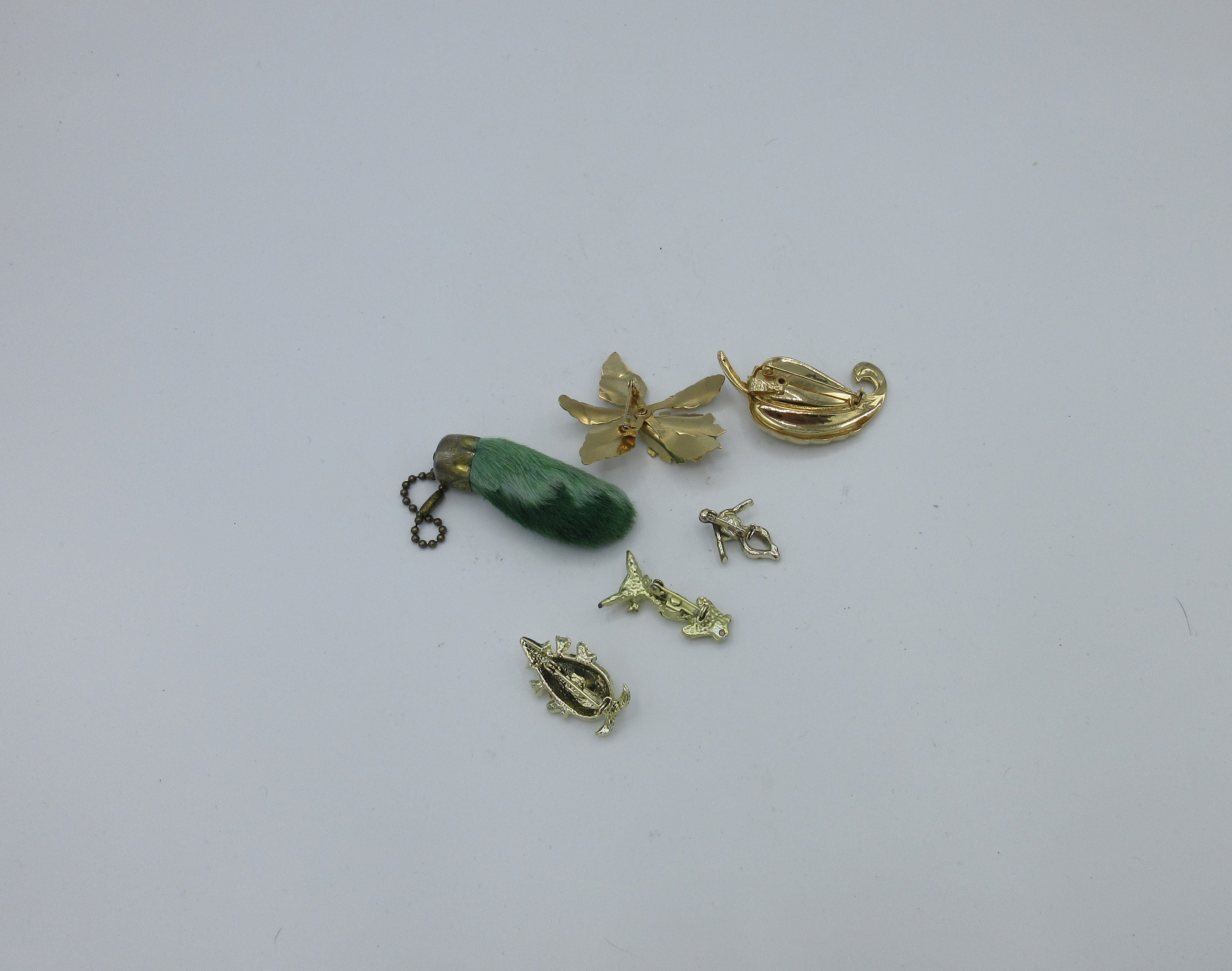 Vintage Jewelry Lot Brooches Costume Craft Jewelry | Etsy