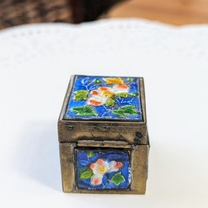 Antique- Vintage- Chinese- Stamp- Box- Enameled- Cloisonne- Floral- 1 ...