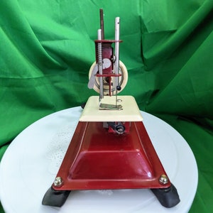 Antique - Child -sewing Machine- Red- Gateway -chicago- USA -toy ...