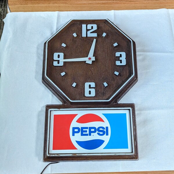 Vintage Pepsi Clock - Etsy