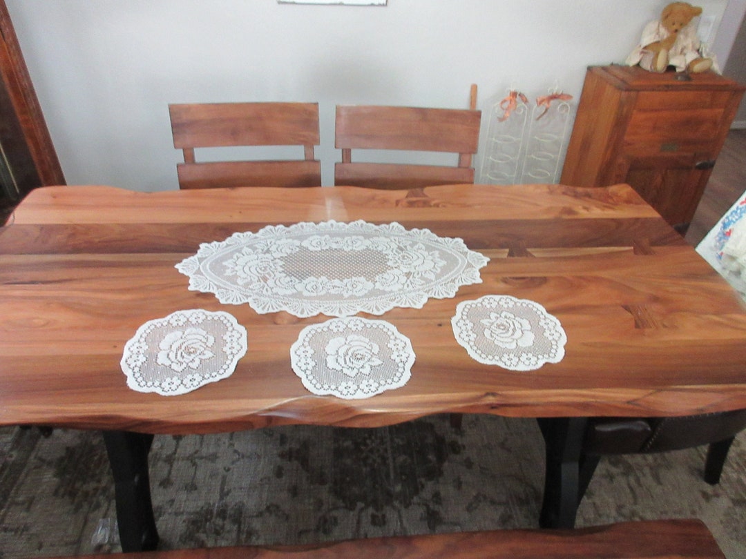 Antique Style Vintage Quaker Lace Table Décor Doily's - Etsy
