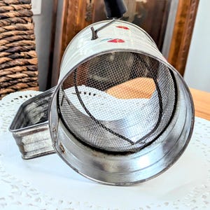 Vintage- Flour- Sifter- 1950s- Kitchen- Gadget- Advertising- Décor ...