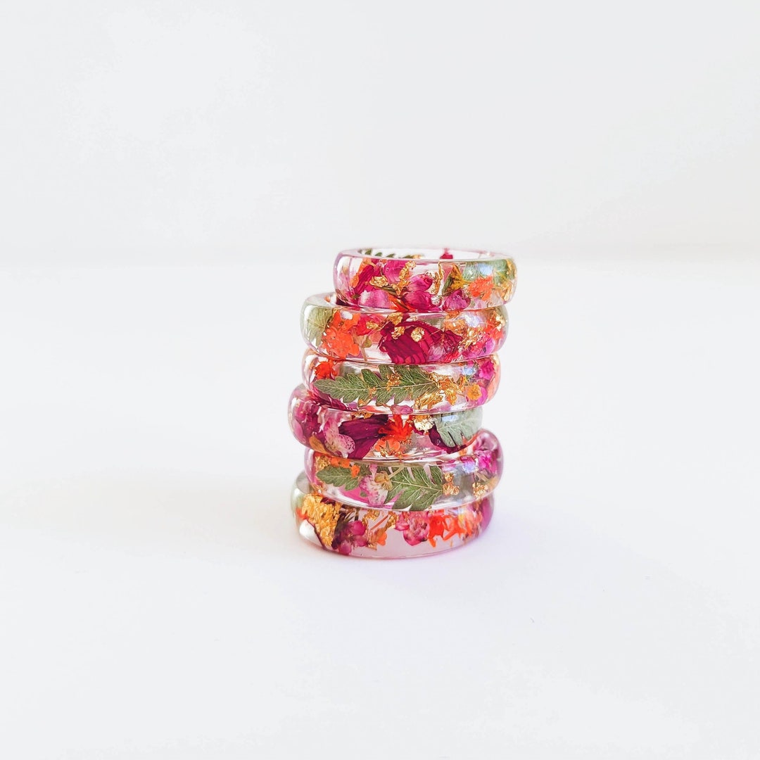 Resin Ring, Pressed Flower Ring, Handmade Gift for Her, Birthday Gift, Resin Ring Band - Etsy