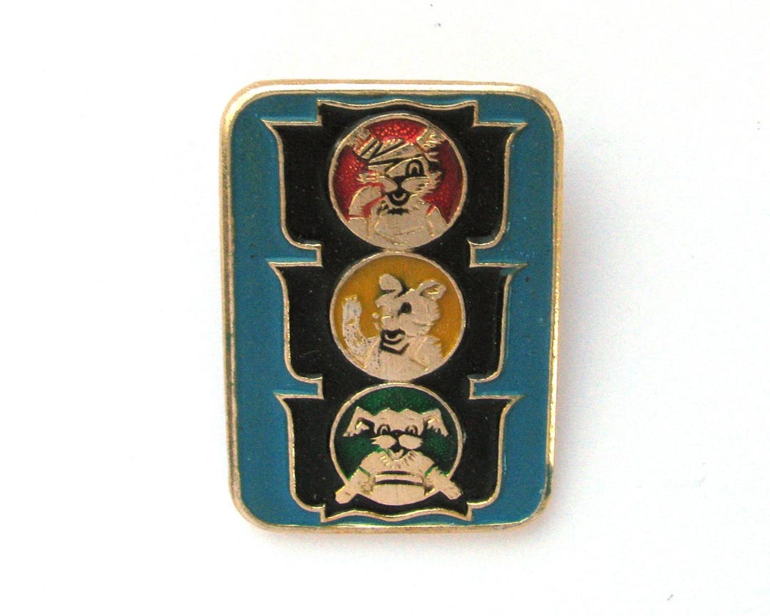 Traffic Lights Pin, Dog, Soviet Vintage Metal Badge, Animal, Soviet ...