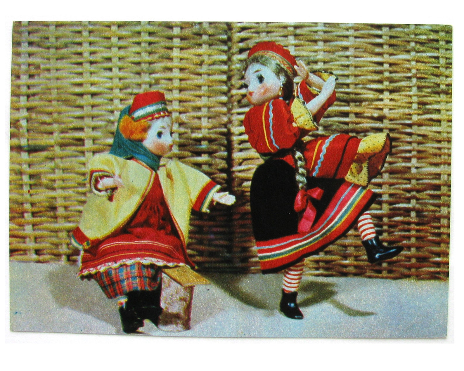 Dolls in USSR National Costumes, Soviet Union, Art, Woman, Dance ...