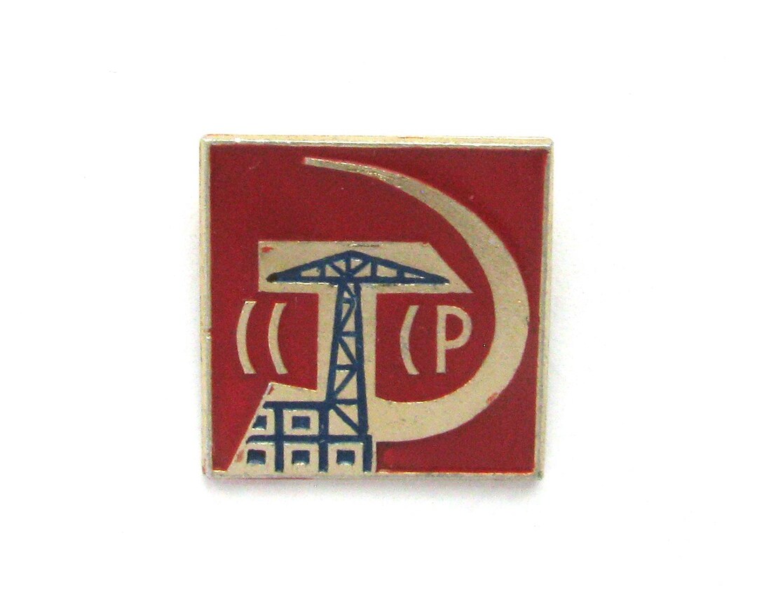 Construction, Soviet Badge, USSR Hammer and Sickle, Communism, Vintage ...
