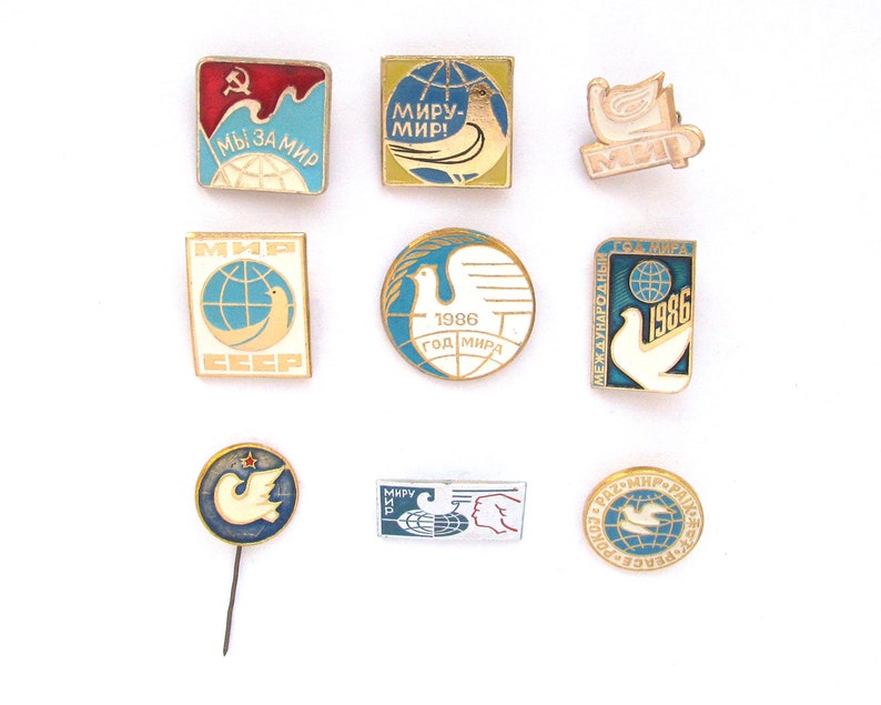 Peace Pins Soviet Badge Friendship Moscow 85 Pick From - Etsy