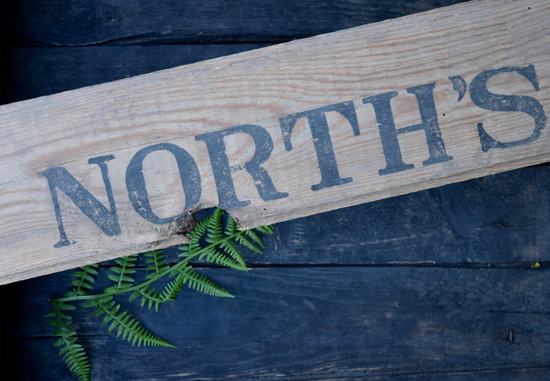 Old Sign North Wooden Sign Direction Sign Black Text - Etsy.de