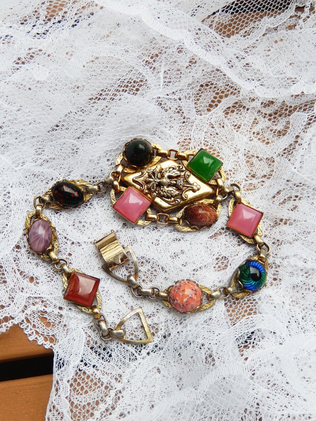 PIK MFG NY Vintage Mid Century Bracelet Peacock Eye Paste Armorial ...