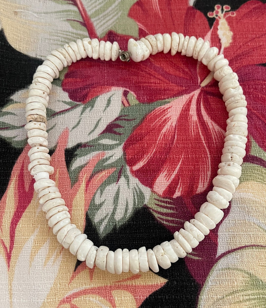 Vintage HAWAII PUKA Large Shell Surfer NECKLACE 80gr. - Etsy