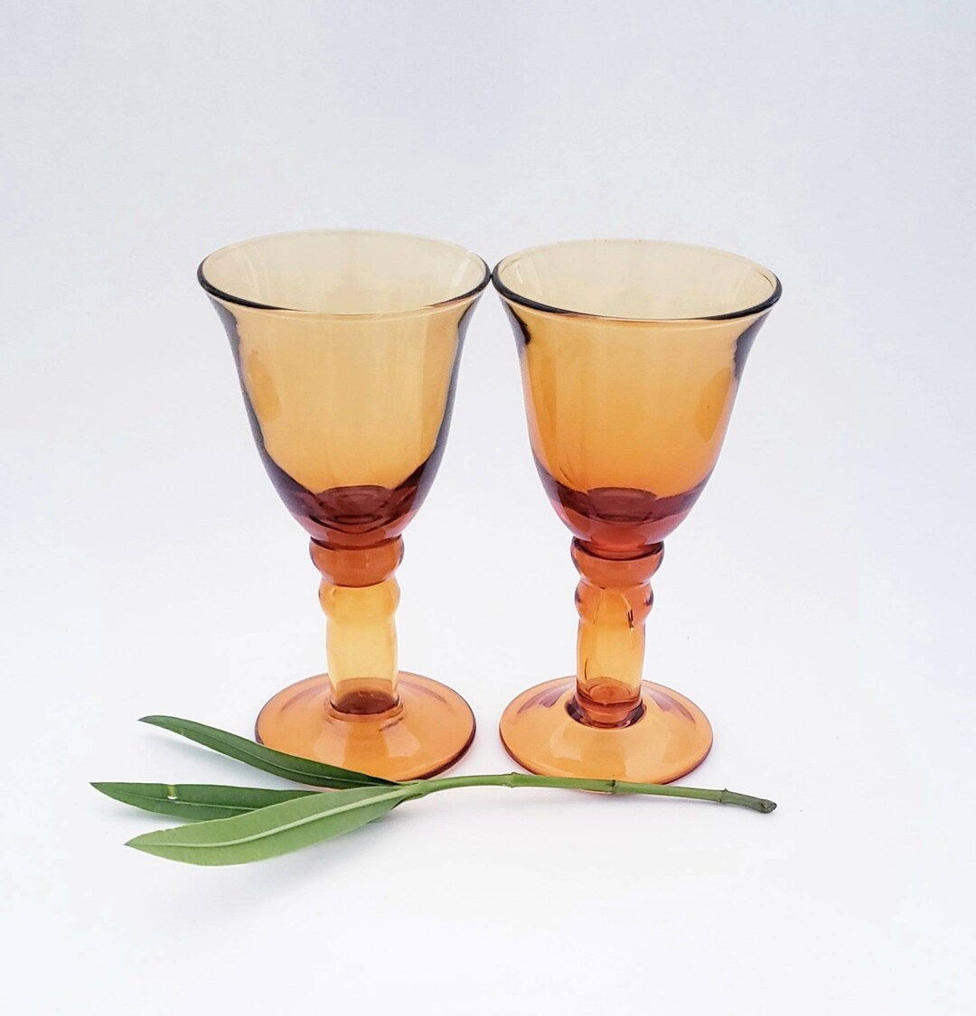 Vintage Amber Vietri Puccinelli Classic White Wine Glasses Set - Etsy