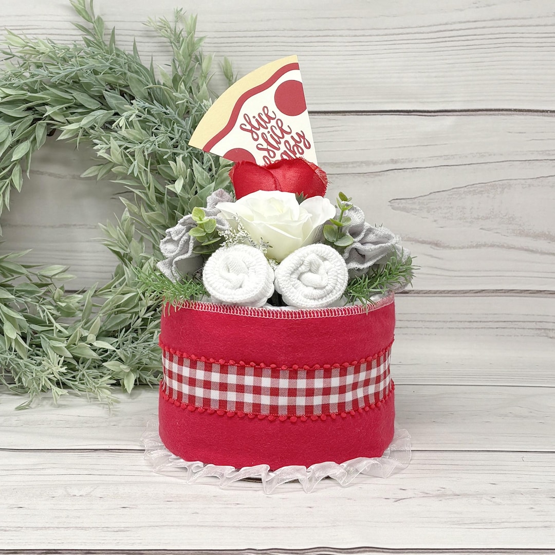 Pizza Diaper Cake: Special Delivery Baby Shower Decor - Etsy