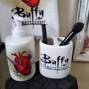 Buffy the Vampire Slayer, Printed Ceramic Bathroom Decor Set With Towel ...