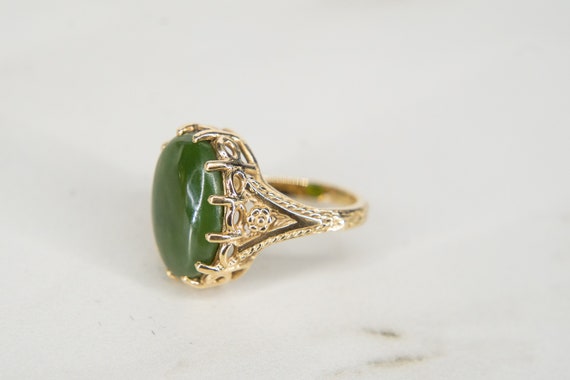 Vintage 14k Yellow Gold Nephrite Ring - Size 7 - Bern… - Gem