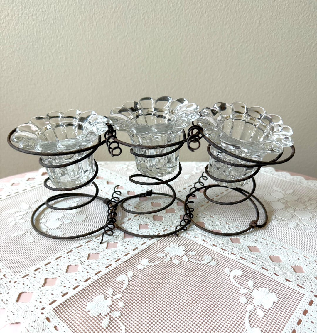 Rustic Farmhouse Vintage Spring Coil With 3 Glass Flower Candle Holders ...