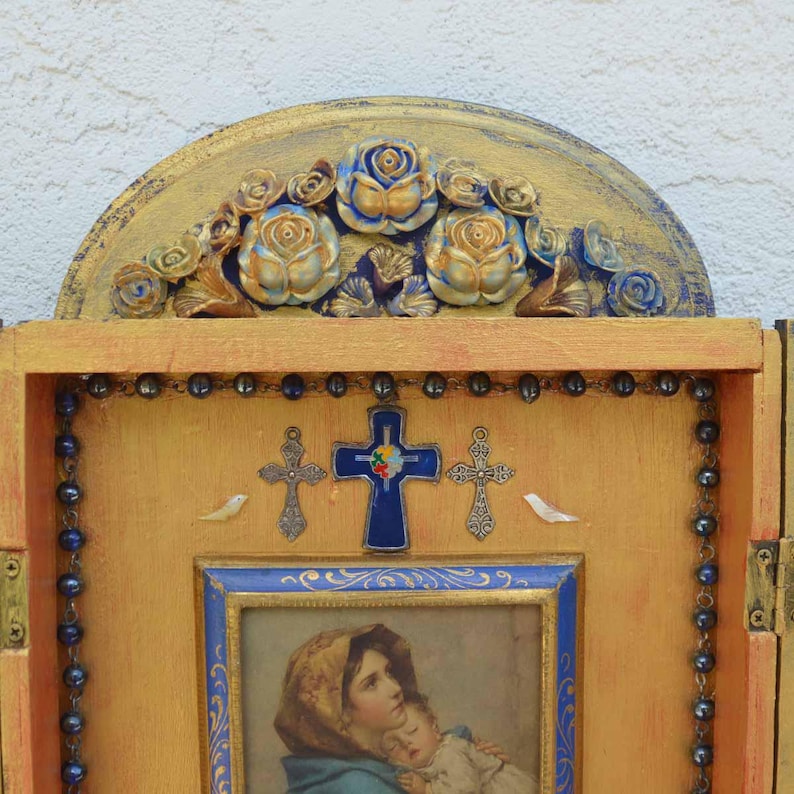 Shrine Nicho Wall Hung Madonna and Child Shrine Box Dianalamorrisart - Etsy