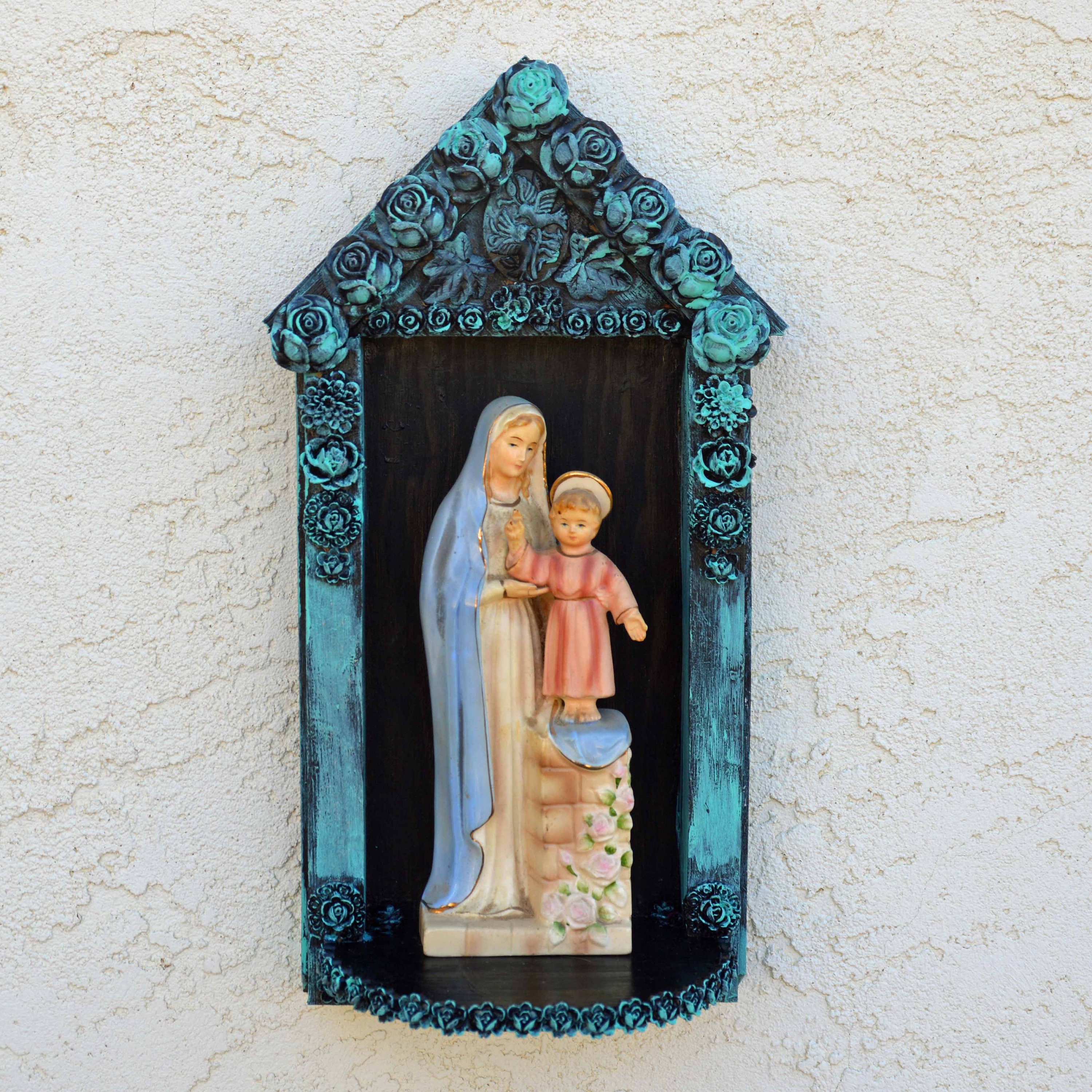 Shrine/altar/nicho/religious Shrine/catholic Shrine/wall Shrine/madonna ...