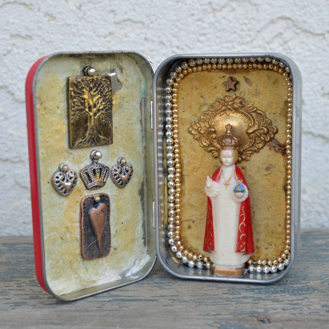 Shrine/nicho/altar/altoid Art/child of Prague/dianalamorrisart - Etsy