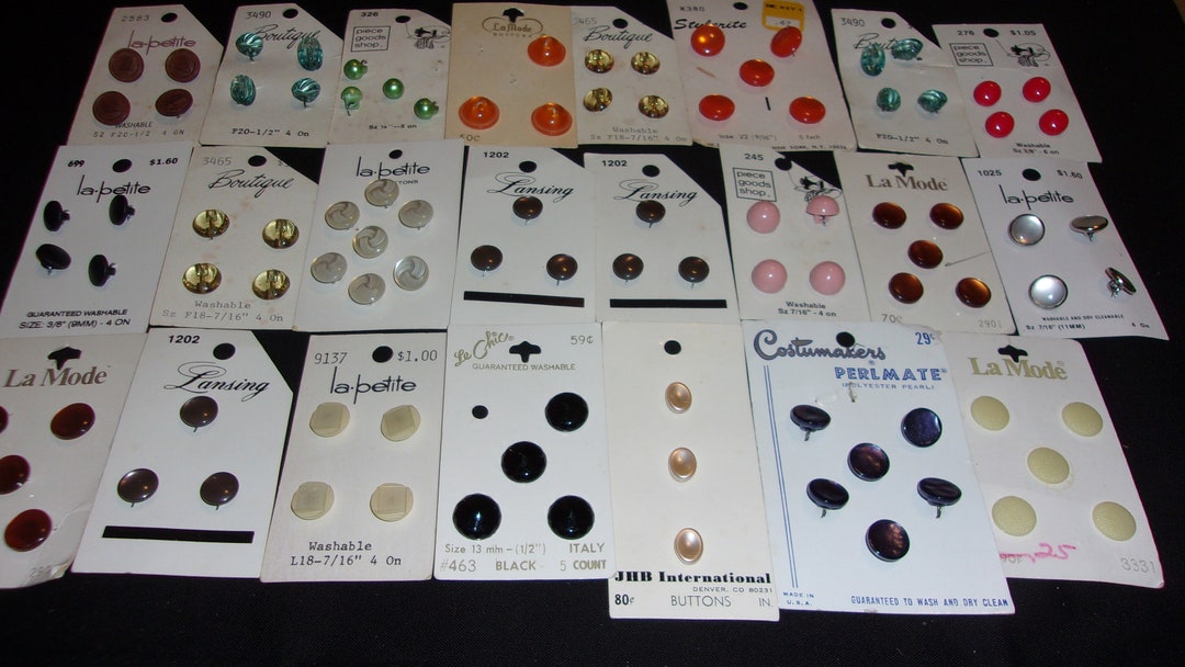 43 Cards Button Bonanza Shank Buttons Destash Buttons Many Makers 31 ...