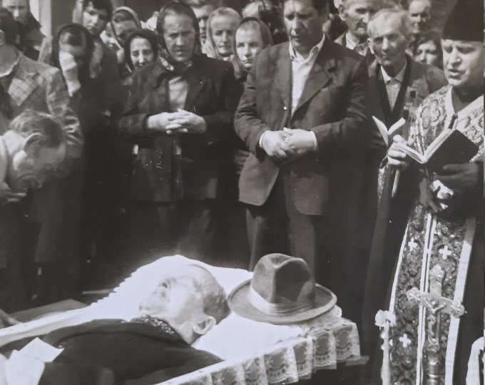 Vintage Postmortem Photo Outdoor Funeral - Etsy