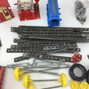 Gabriel Erector Set in Red Plastic Blow Mold Carry Case VTG 1970's ...
