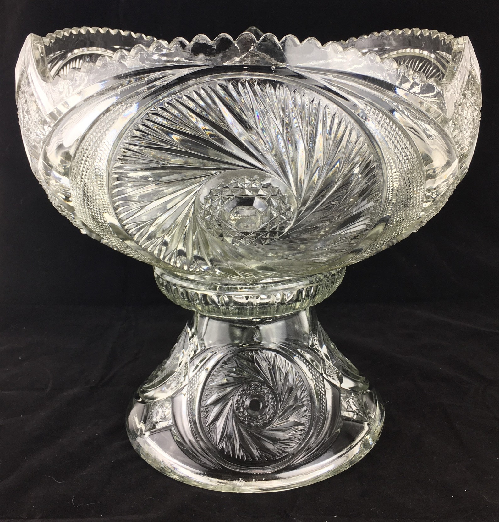 L.E. Smith Mckee EAPG Aztec Pinwheel Punch Bowl Set 14 Pc With Pedestal ...