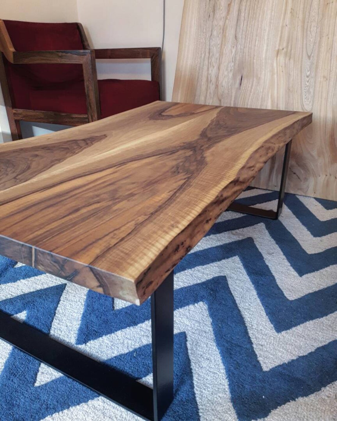 Table Basse Noyer Massif Live Edge Sur Pieds U-Form Sur Mesure - Etsy France