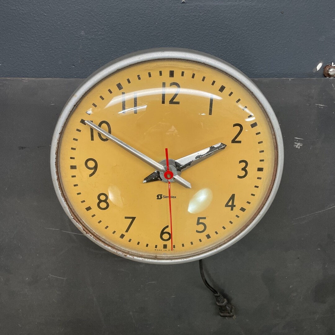 Vintage Electric Simples School Wall Clock Works Mid-century Dark Face Works - Etsy