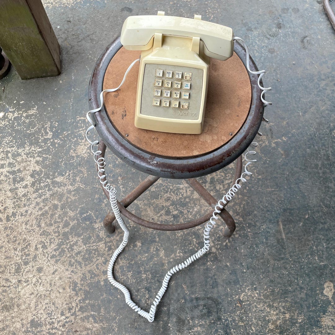 Vintage Push Button Phone Desktop Desk Table AT&T 100 Model Cream 1980s ...