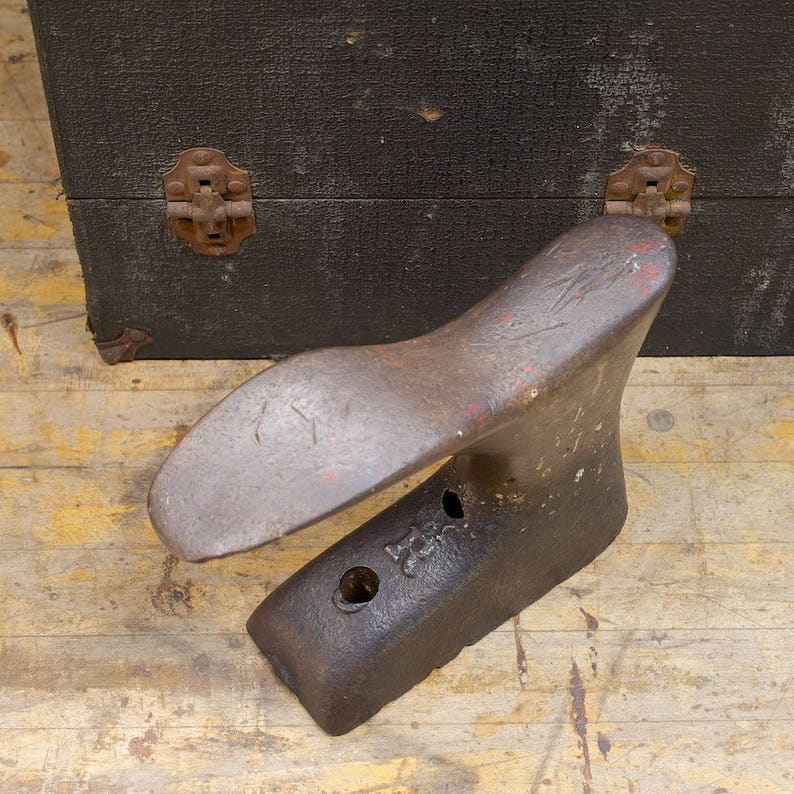 Vintage Industrial Cast Iron Shoe Anvil Mercantile Repair Craftsman ...