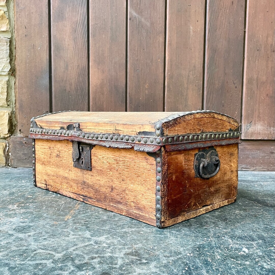 1800s Wooden Domed Petite Treasure Trunk Prop Antique Vintage - Etsy