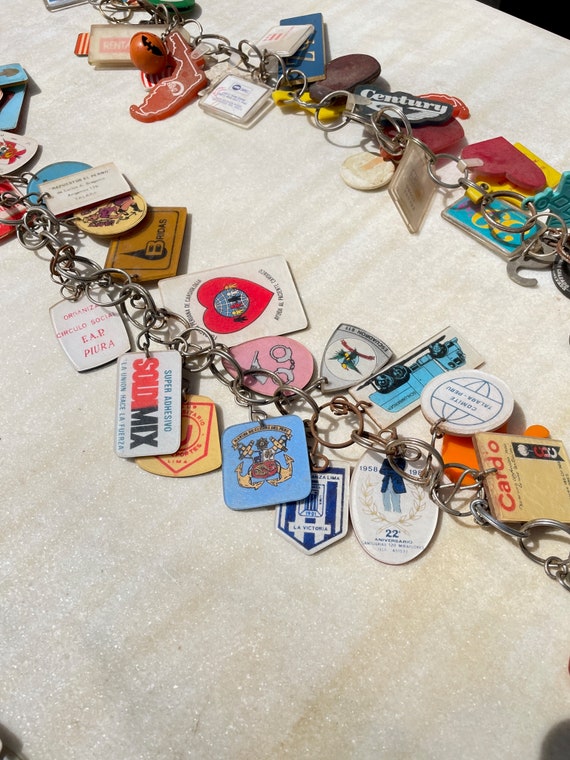 VTG Key Chains Garland 180 Inches Long Collection Vin… - Gem