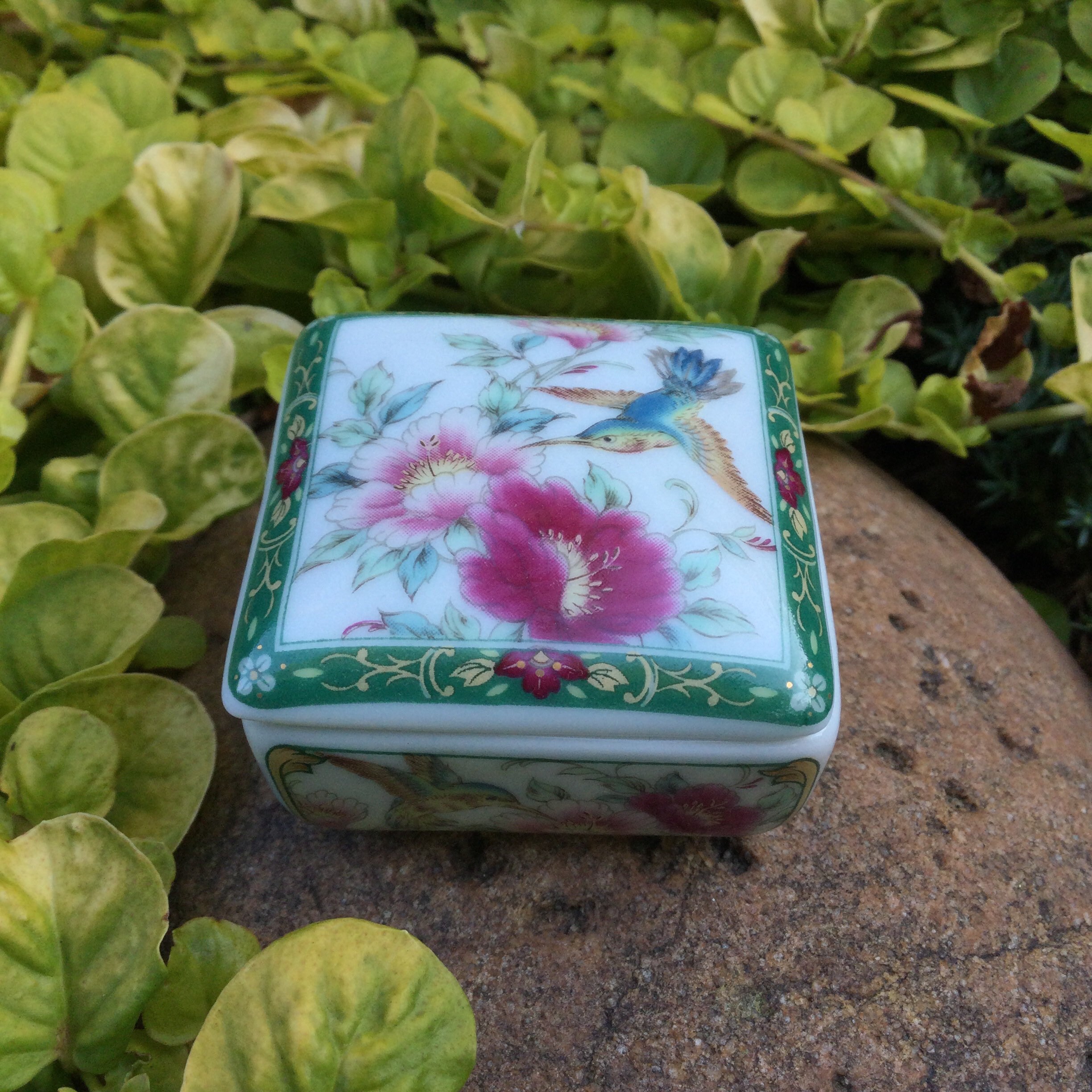 Bibelot japonais en porcelaine Otagiri Ring Box | Etsy